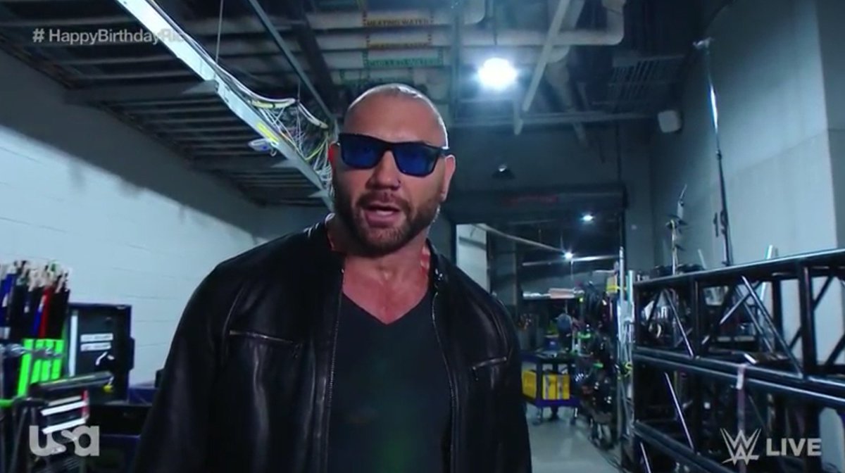 Batista Makes WWE Return On Tonight's RAW To Set Up Big WrestleMania 35 ...