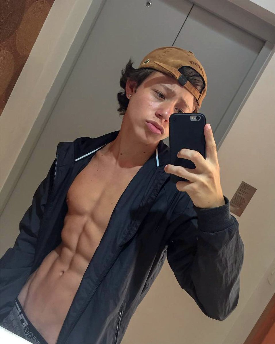 Guy Abs Selfie