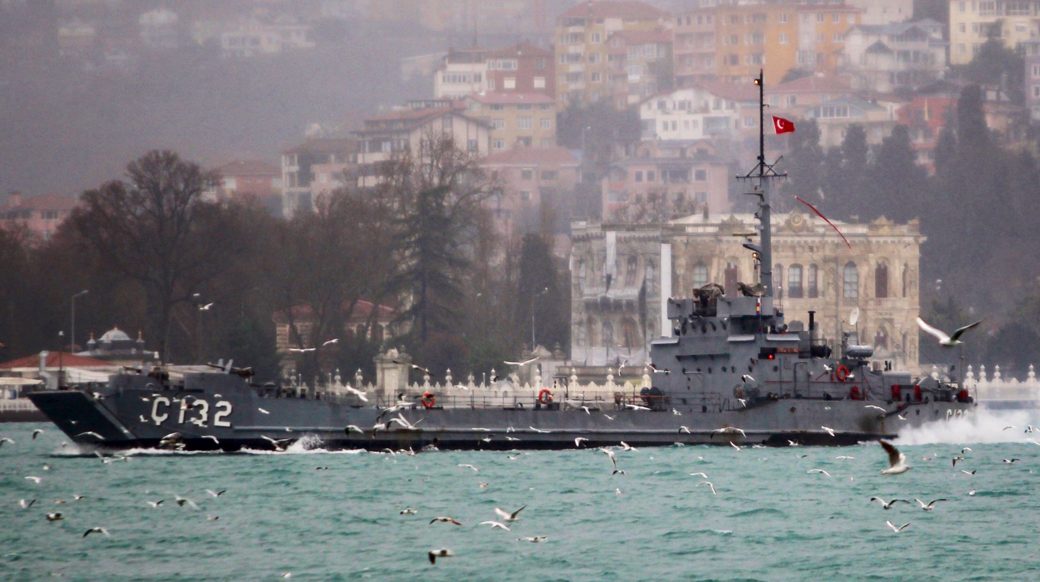 Yörük Işık On Twitter Turkish Navy 120 130 Class Landing Ship Ç132