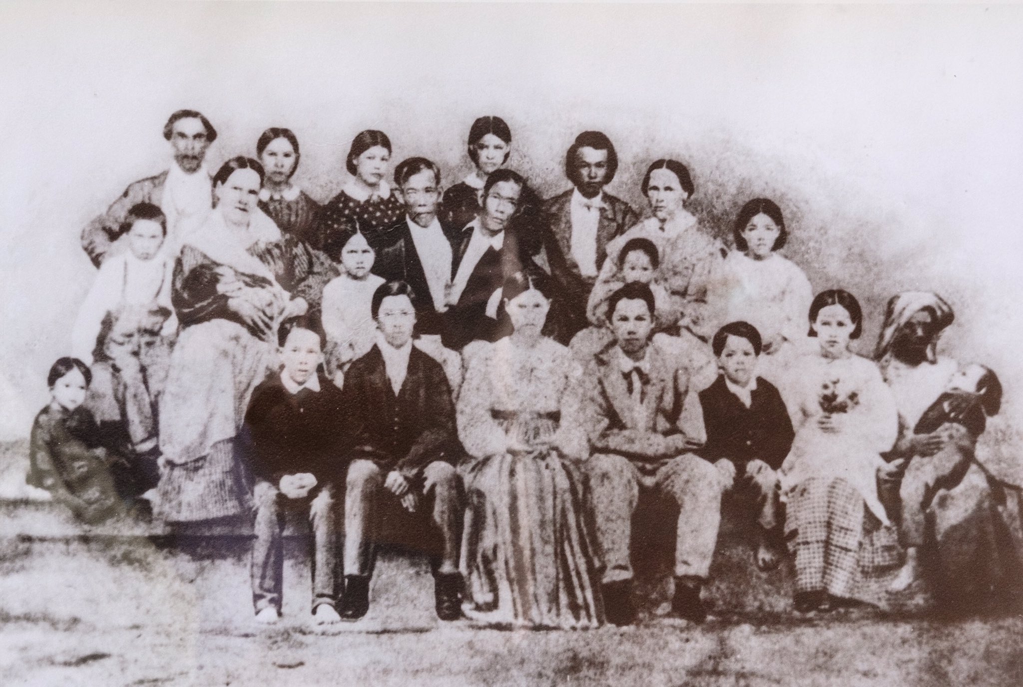 Chang And Eng Bunker Family Reunion