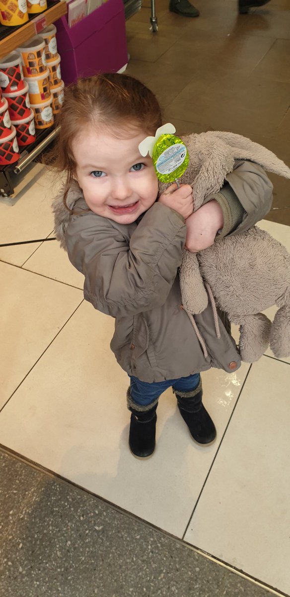 Katie Mcnab's Instagram, Twitter & Facebook on IDCrawl