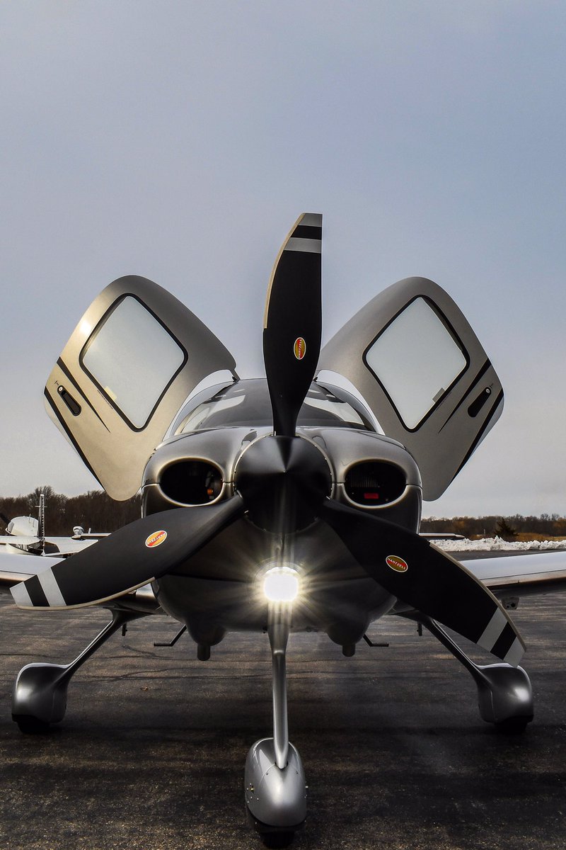 Cirrus Sr22 Wallpaper