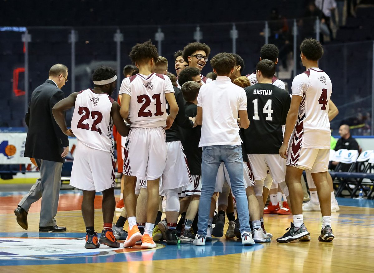 Lyons basketball paused on the brink of history