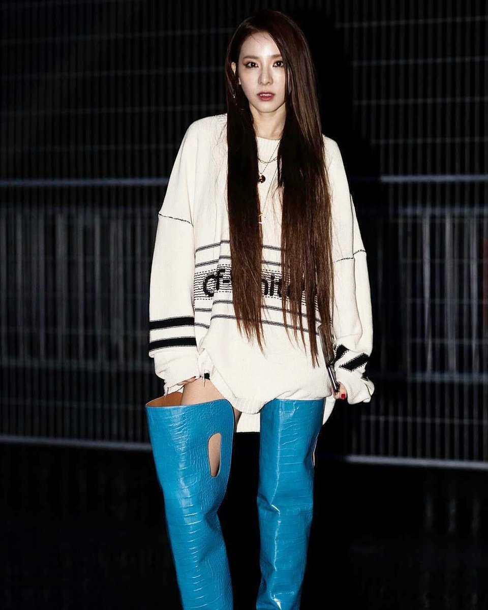 Miss Sandara Park serving looks as usual at Paris Fashion Week. Are we ...