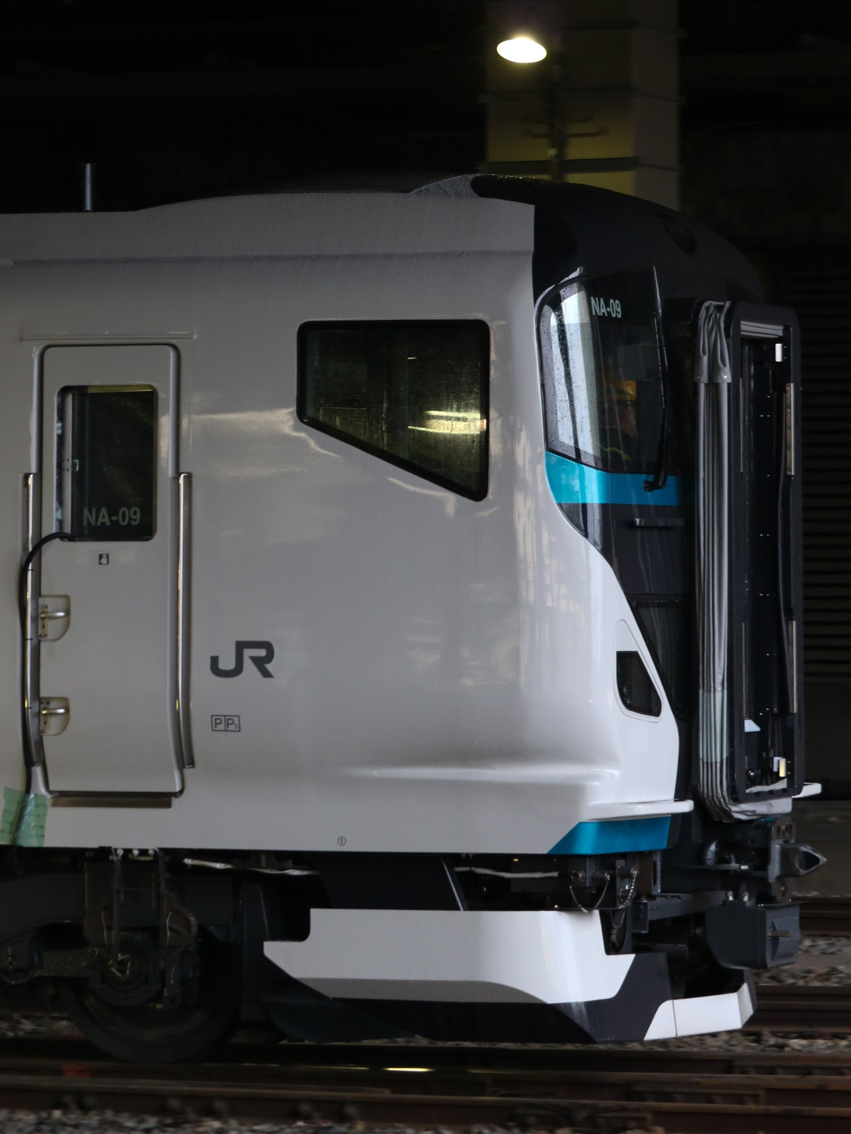 あおとく on Twitter: "2019/3/7 配9432レ ※転用改造に伴う配給 EF64 1032[長岡](2)+E257系2000番台9連(松本車モトM-112編成、転属後:大宮車 ...