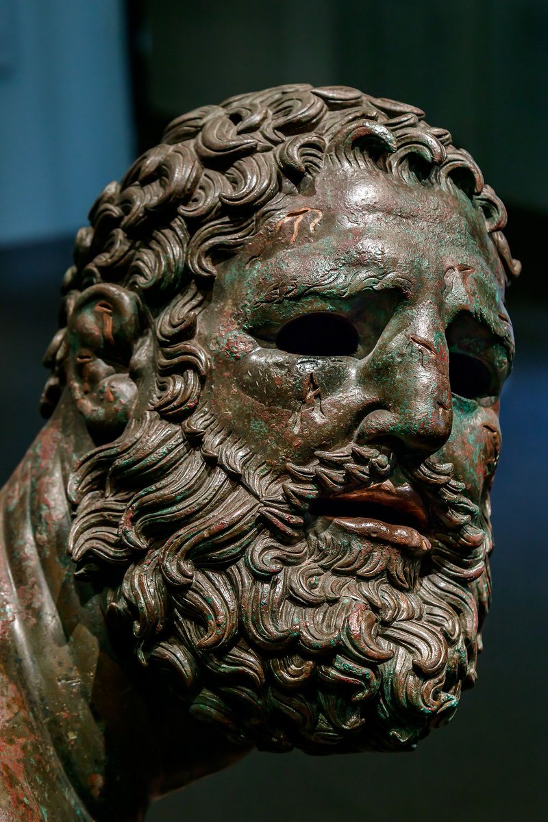 A thread written by @VeraCausa9: "Boxer at Rest is a Greek bronze ...