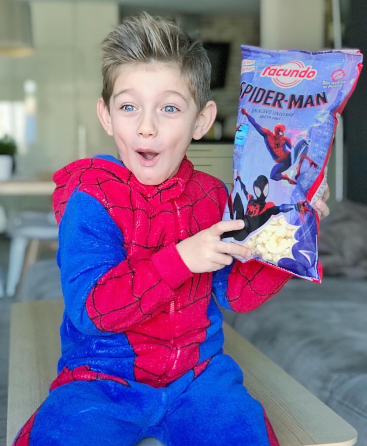 Facundo on Twitter: "CONCURSOOO!!Quieres ganar un lote Facundo + estuche de @SpiderMan ️ ...