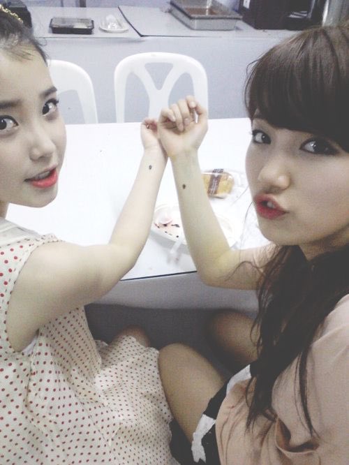 Bae Suzy And Iu