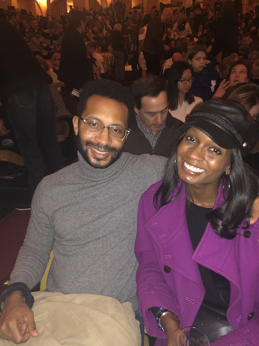 UPDATE - WGN Reporter, Gaynor Hall, got Attacked During Live Shot ...