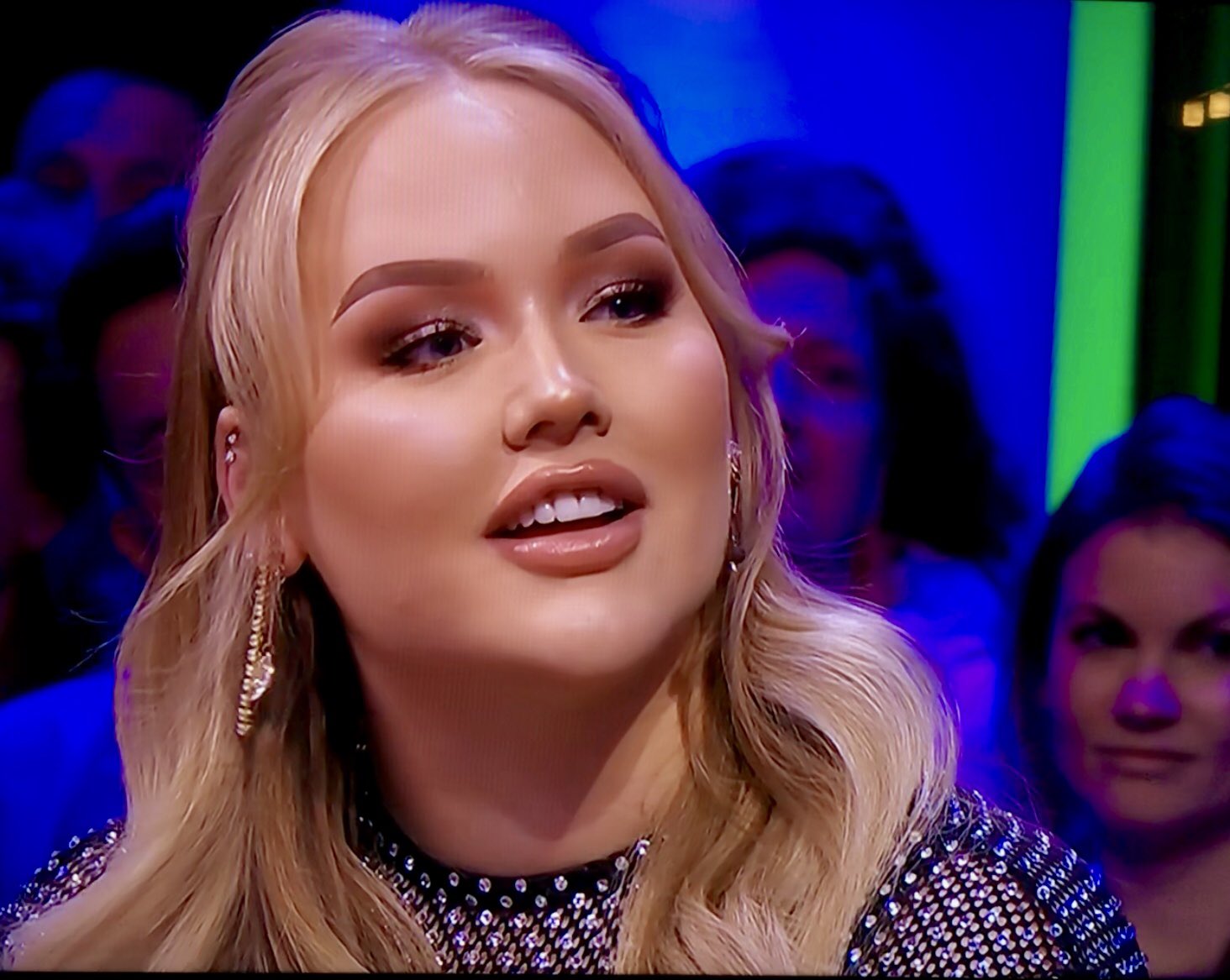 NikkieTutorials on Twitter: "excuse me, but.... MY BROWS DID THAT ON NATIONAL TELEVISION!!!! 🥺💘