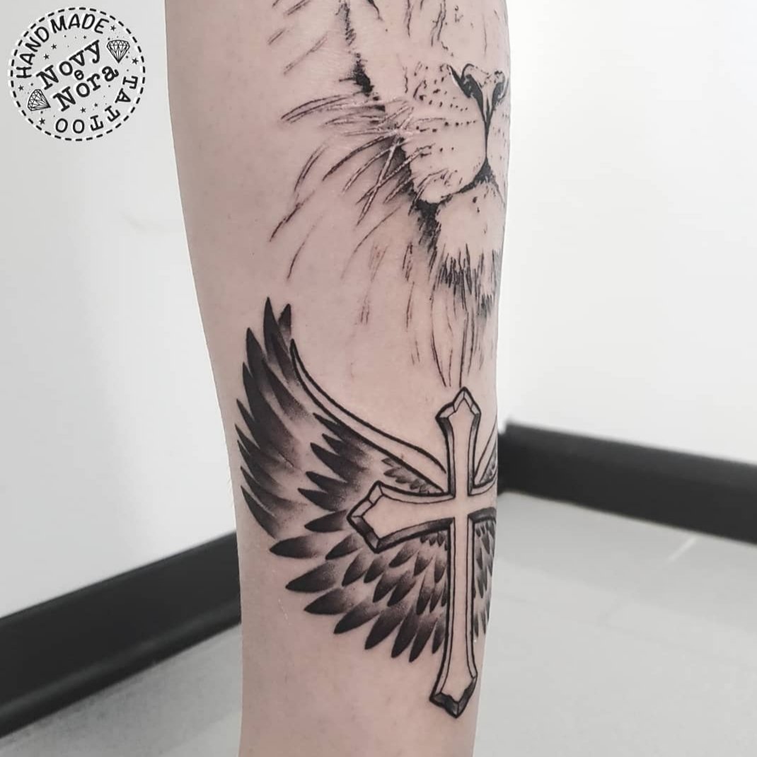 Angel Wings Tattoo With Cross