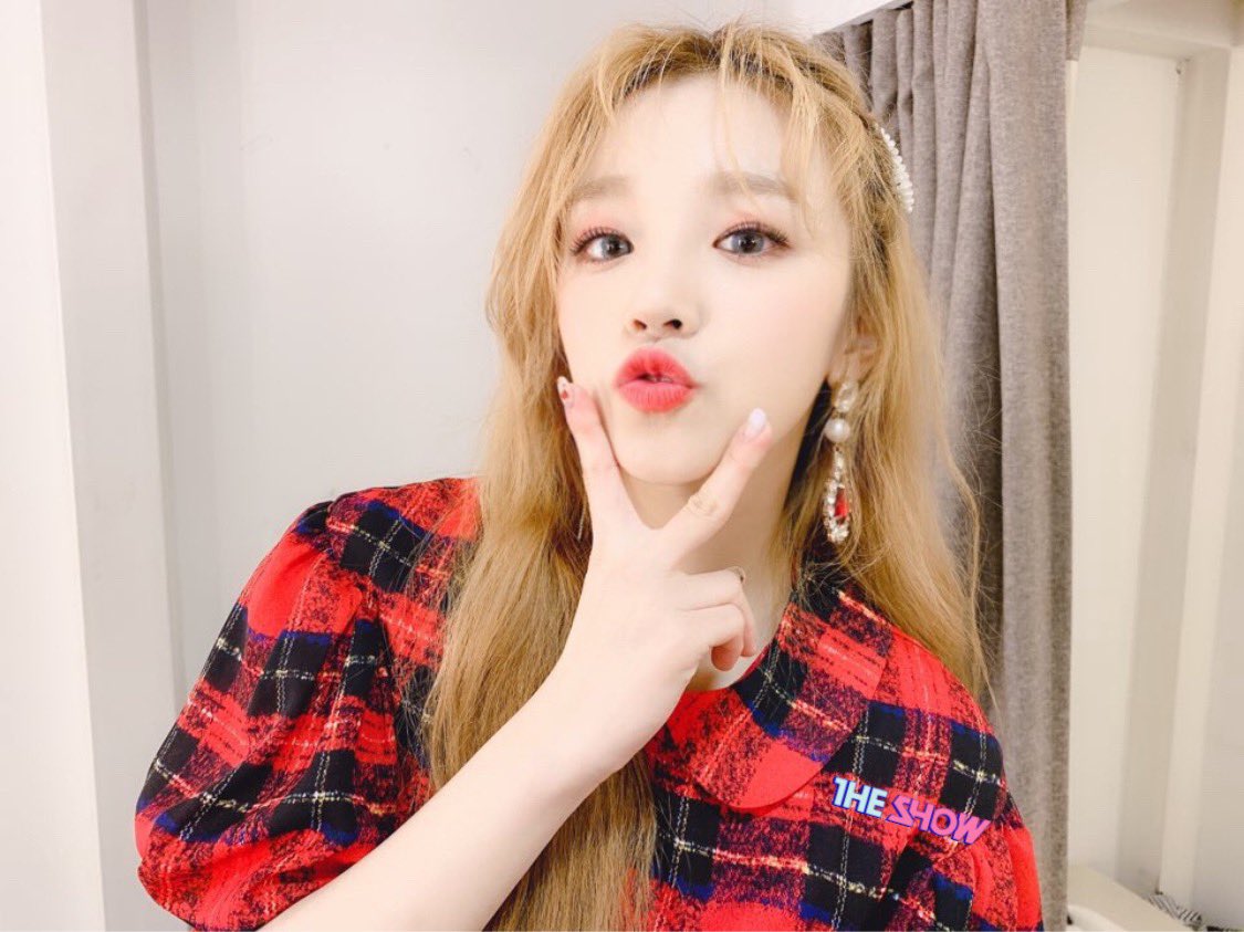 The Show On Twitter [★180회 더쇼초이스 후보①] 이 미모 여신이 아닐리 없다 믿고 듣는
