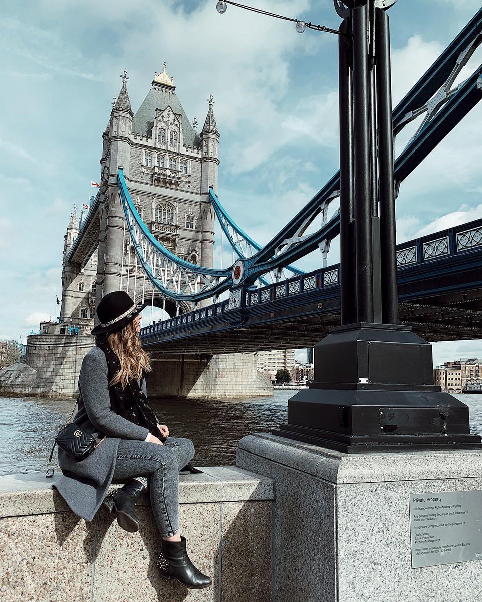 Did you know? In 1977 Tower Bridge was painted in blue, white and red ...