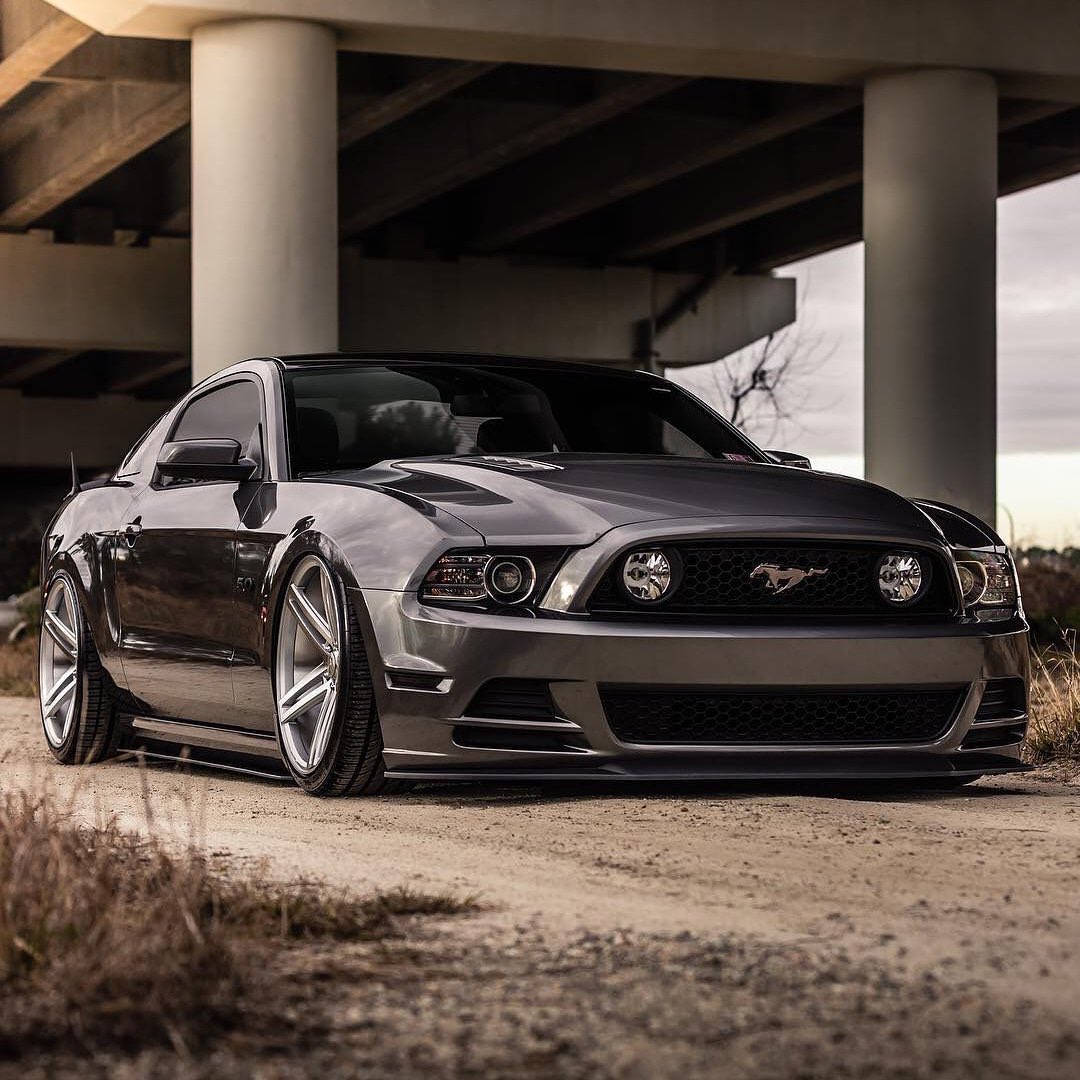 Slammed S197 Mustang