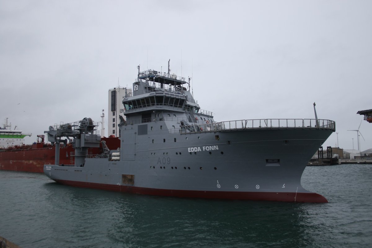 The MV Edda Fonn (soon to be known as HMNZS Manawanui, of the Royal New ...