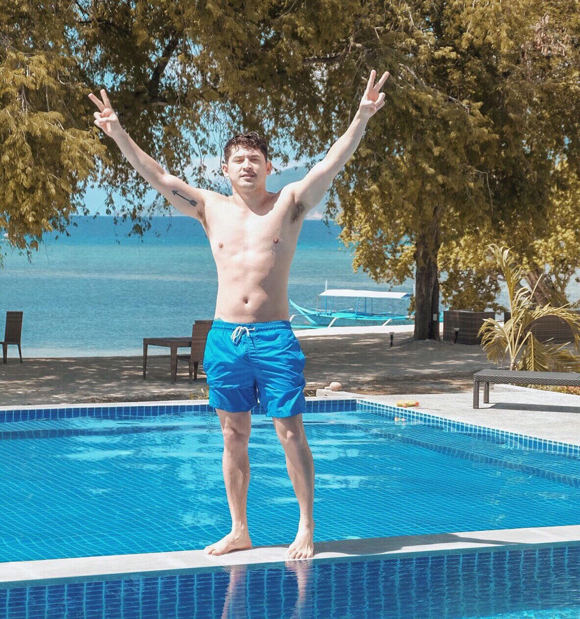 Bukol King Ahron Villena