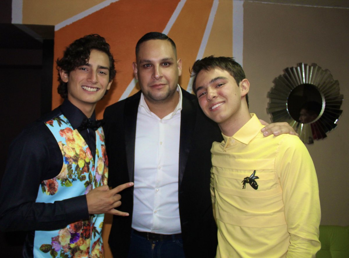 La pregunta del millón: ¿a quién extrañabas más? 🤔 ¿@mane_acashore o ...