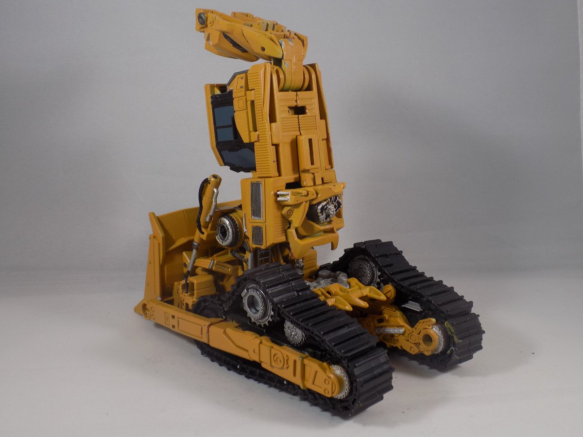 Minor/Repaint: - Studio Series: Skipjack | TFW2005 - The 2005 Boards