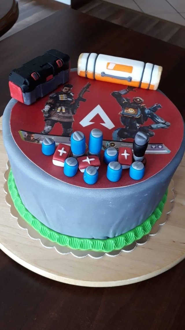 Birthday cake for brother : r/apexlegends