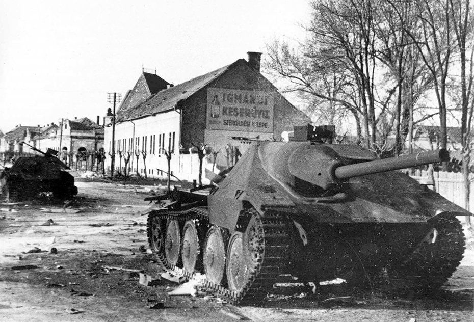 A destroyed German Jagdpanzer 38 tank destroyer in Komárom, Hungary ...