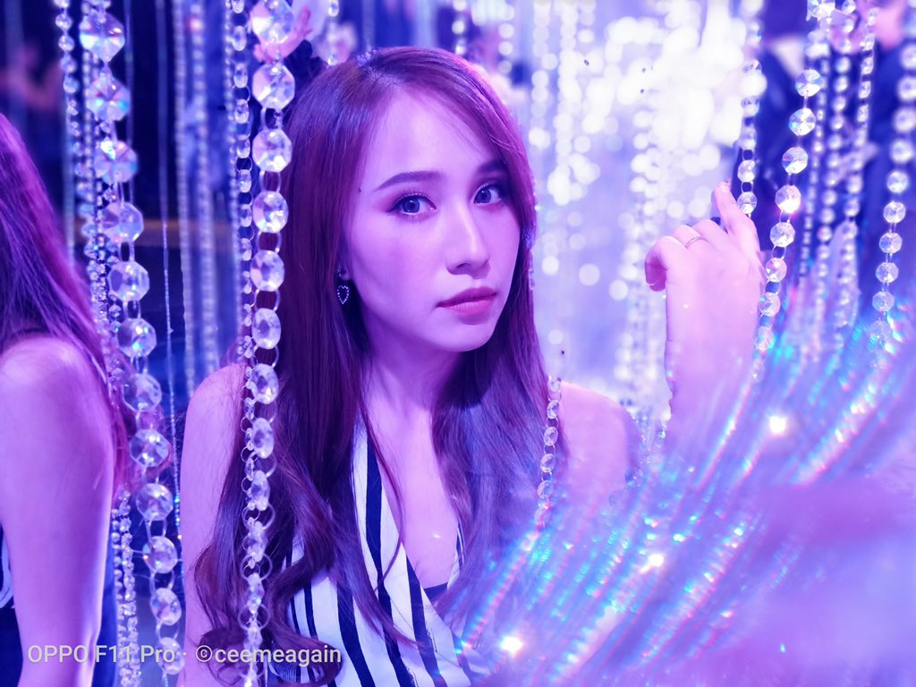 ceemeagain on Twitter: "เดี๋ยวนะ ตอนนี้ตลาดมือถือราคาหมื่นต้นๆ แข่งกันดุเดือดมาก เมื่อคืนไปงาน ...