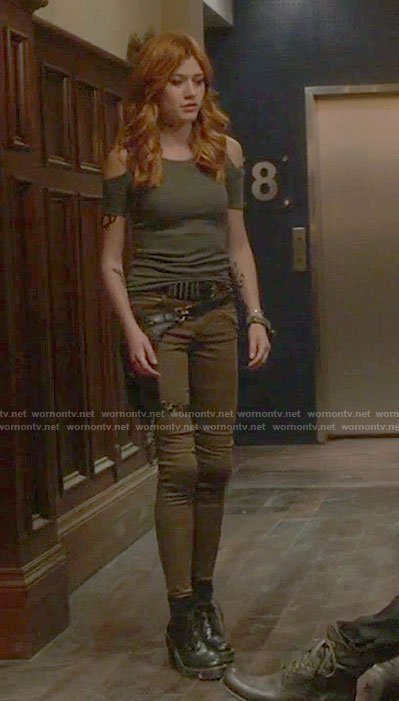 Clary Fray Outfits