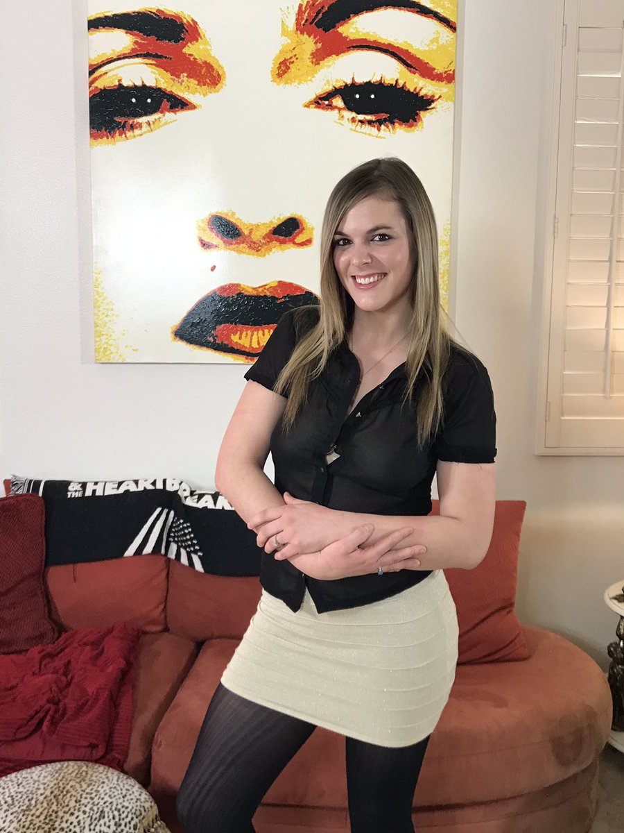 Dominic Wolfe On Twitter Kendralynnxxx Wearing Black Ribbed
