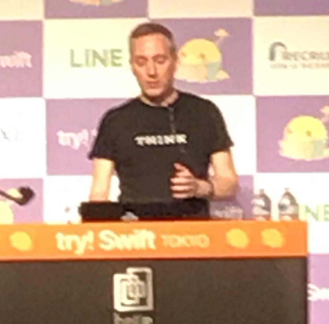Swiftでソーシャルネットワークをつくろう #tryswiftconf - posfie