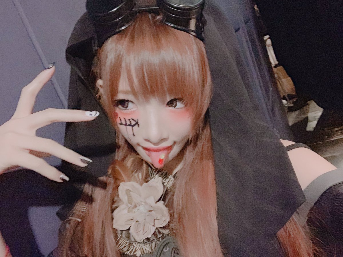 34 best Twitter u/pikarin_shiina images on Pholder | 寸前までポテチ食うやつ