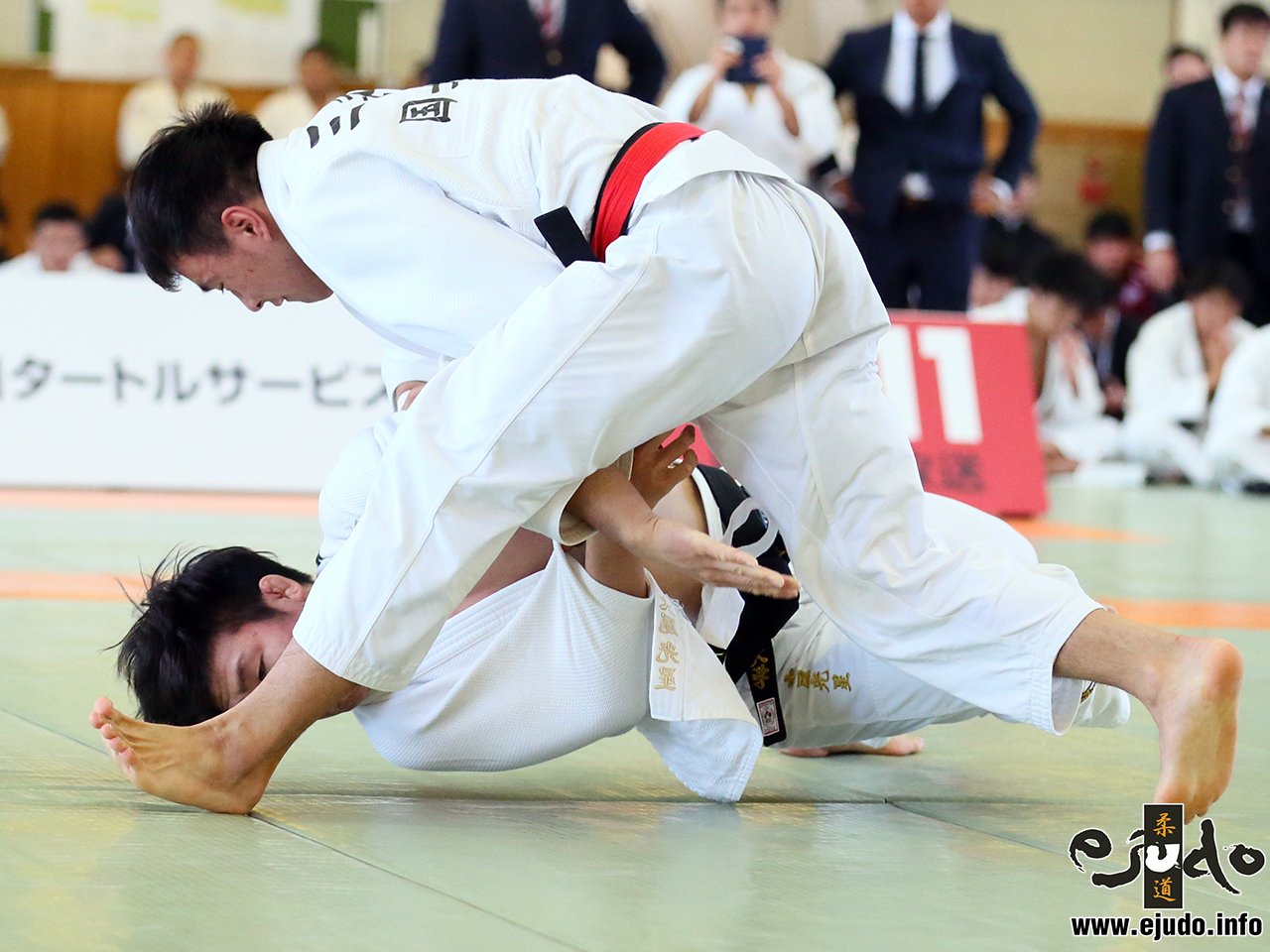 eJudo編集長 古田 英毅 on Twitter: "【レポート】 佐藤竜が全試合一本勝ちで2階級制覇、73kg級は三谷大が制す・第31回全国体育系学生体重別選手権大会第1日レポート ...