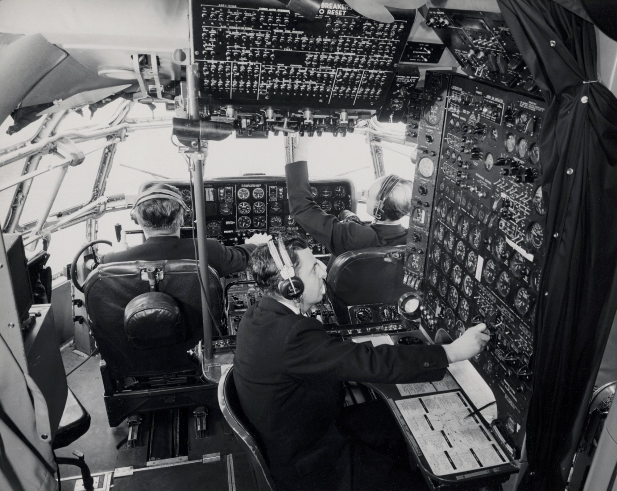Boeing Stratocruiser Cockpit
