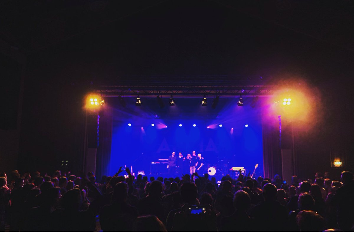 Anna Loos - Starporträt, News, Bilder | GALA.de