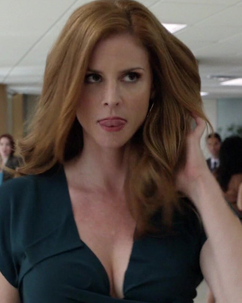 Donna Suits Cleavage