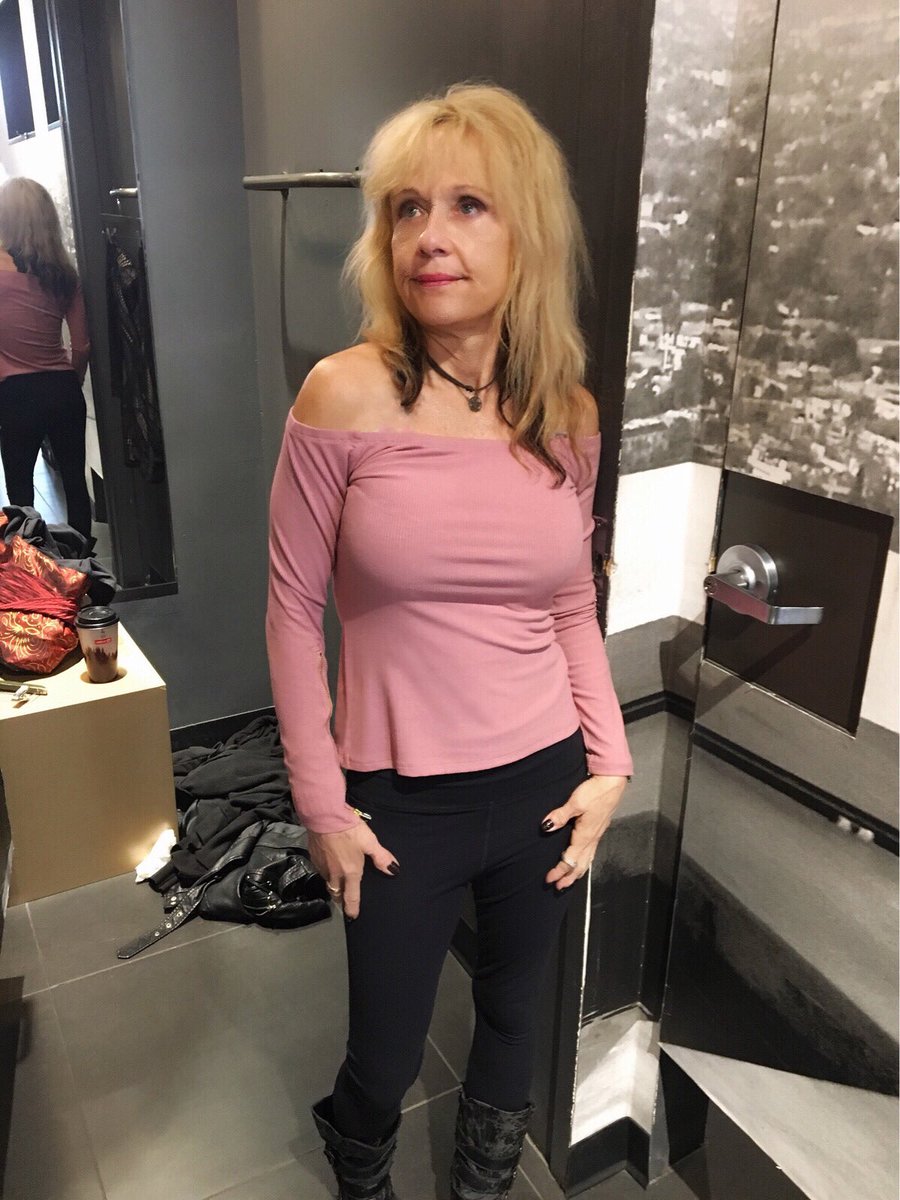 Linnea Quigley Now