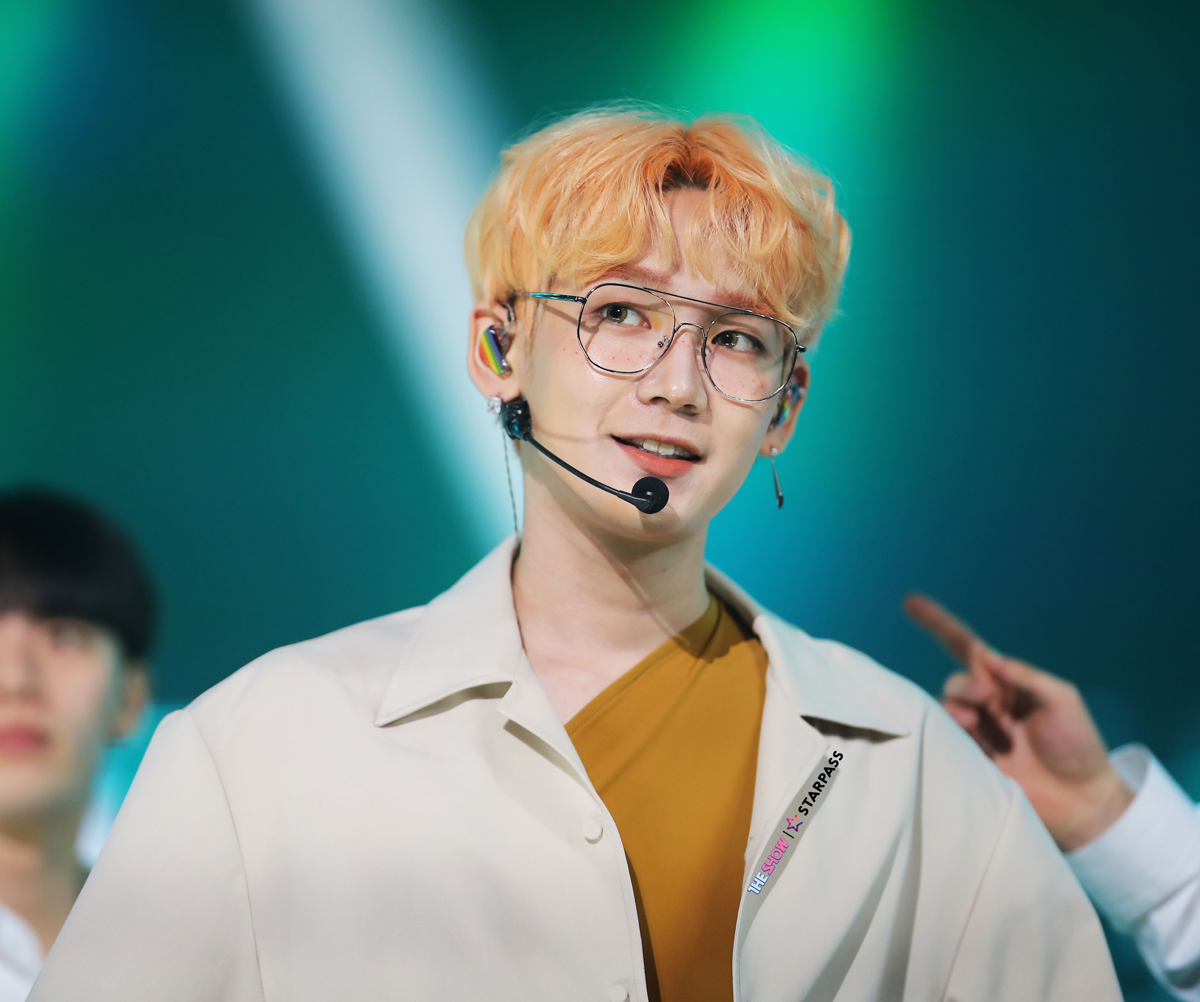 JBJ95 AWAKE(2019) / Twitter