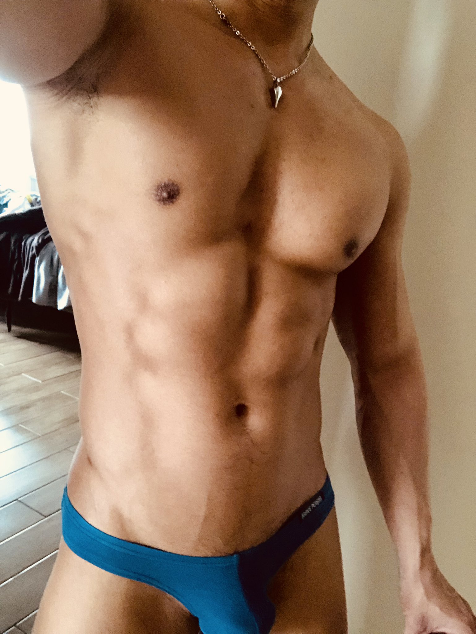 Andy IG: andychng_0919 on Twitter: "家裏隨便拍拍，意外找到聖光 https://t.co/TDYtF8tgg9" / Twitter