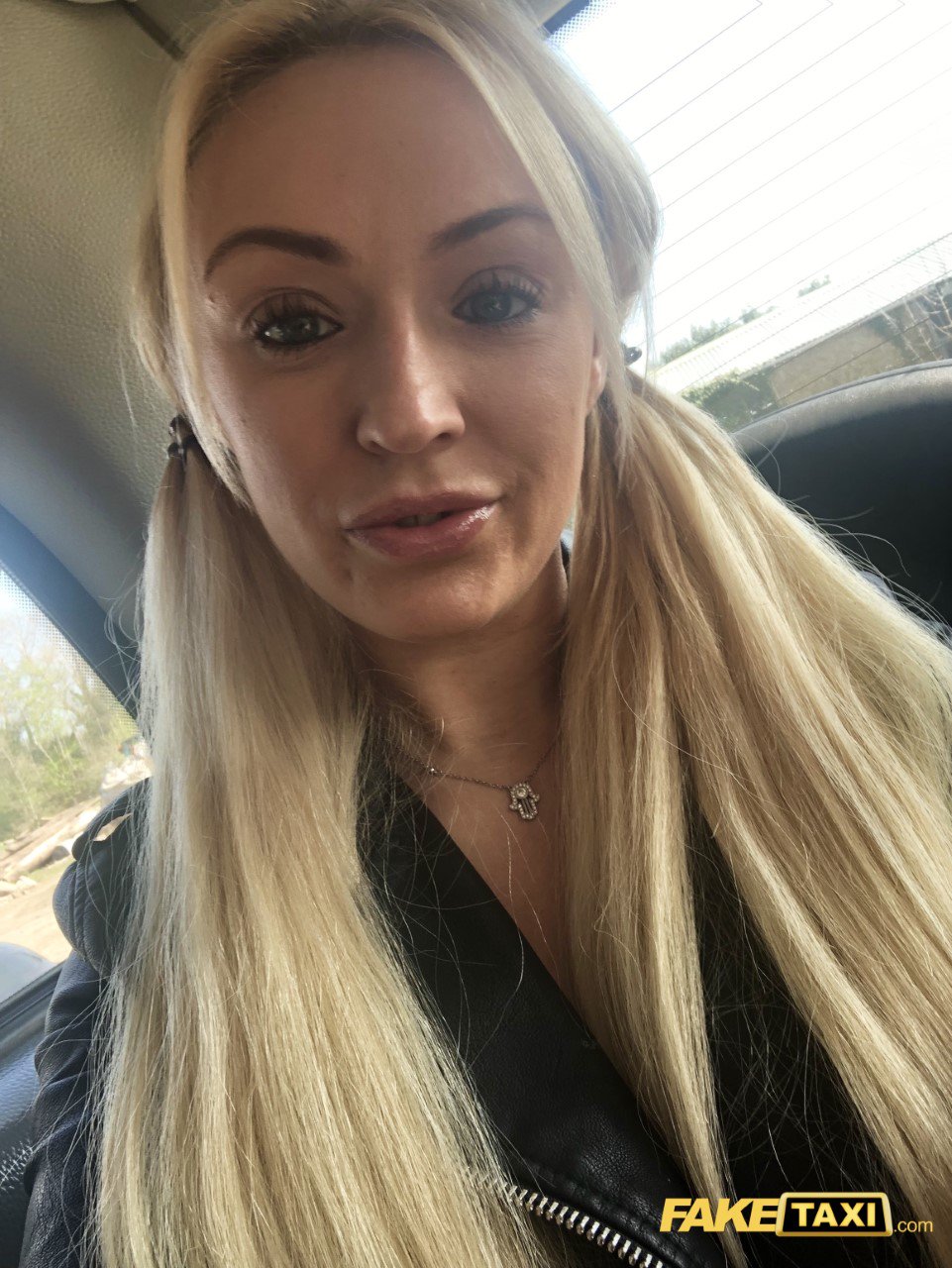 Tw Pornstars 1 Pic Amber Deen Xxx Twitter Before And After From My