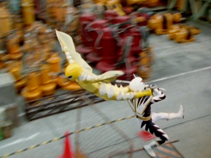 Power Rangers Dino Thunder Yellow Ranger Super Dino Mode