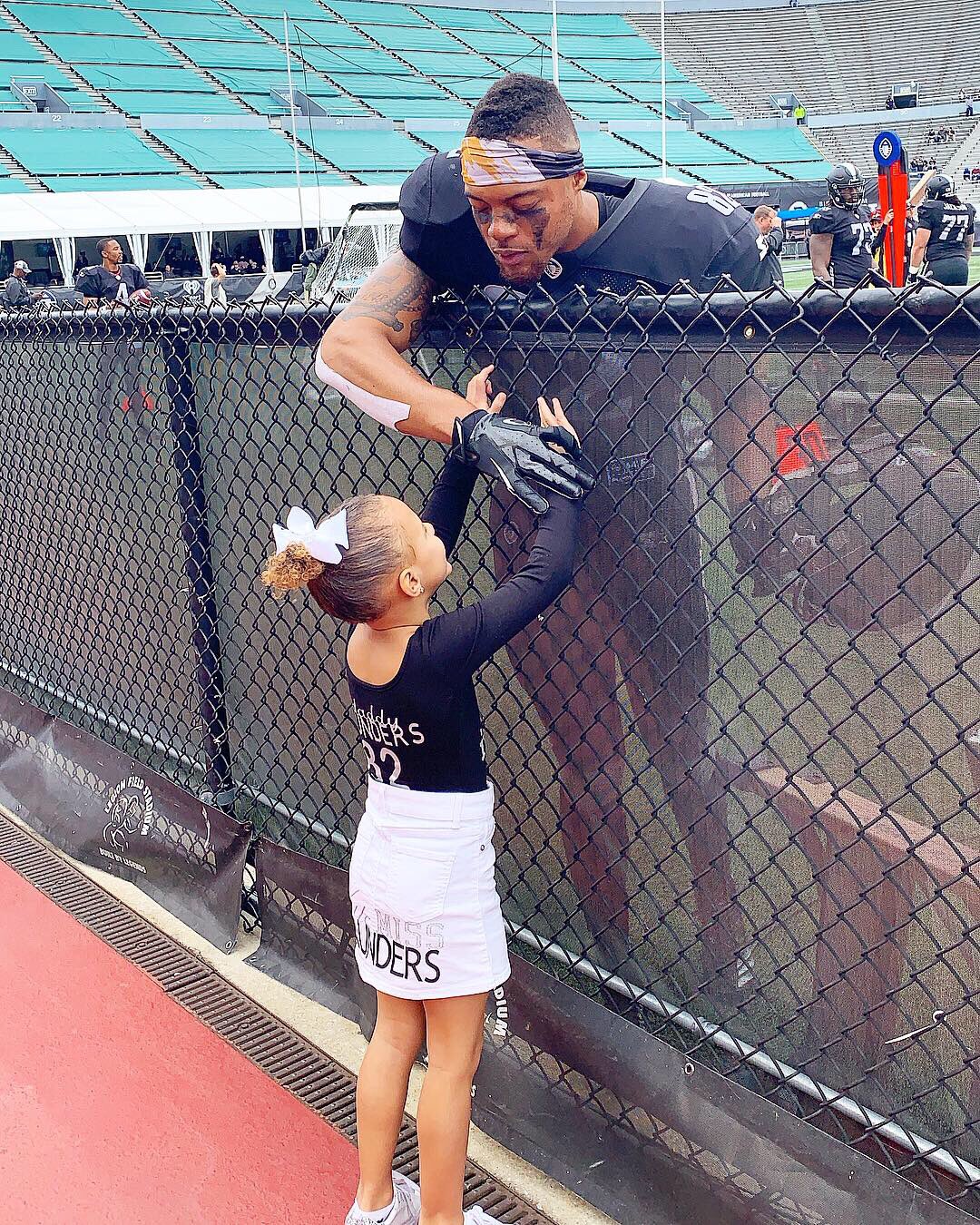 Weslye Saunders Colts