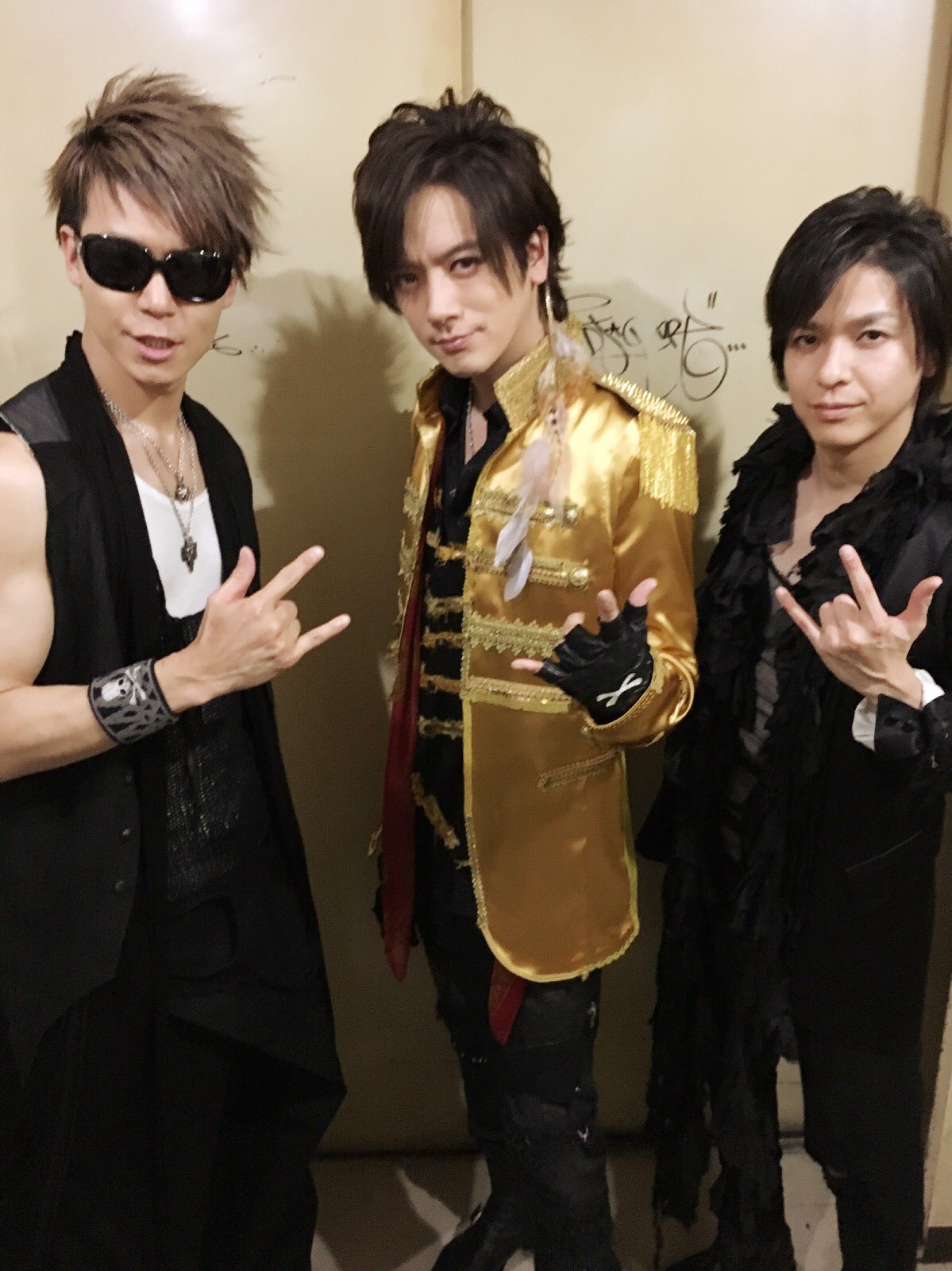 DAIGO on Twitter: "家事バンド BREAKERZです 笑 https://t.co/rOASg4kJo2" / Twitter