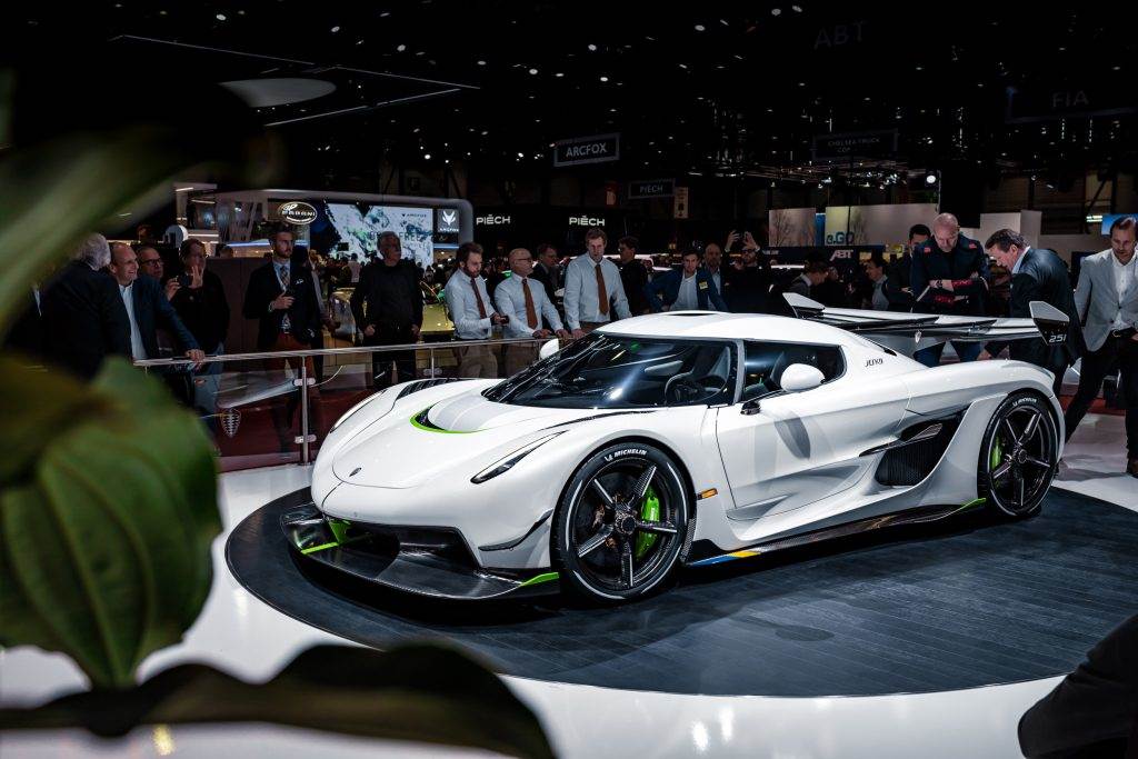 Koenigsegg jesko absolut скорость
