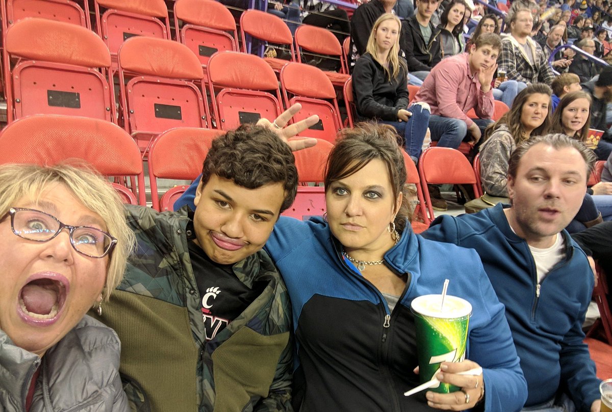 Caryn Gates's Instagram, Twitter & Facebook on IDCrawl