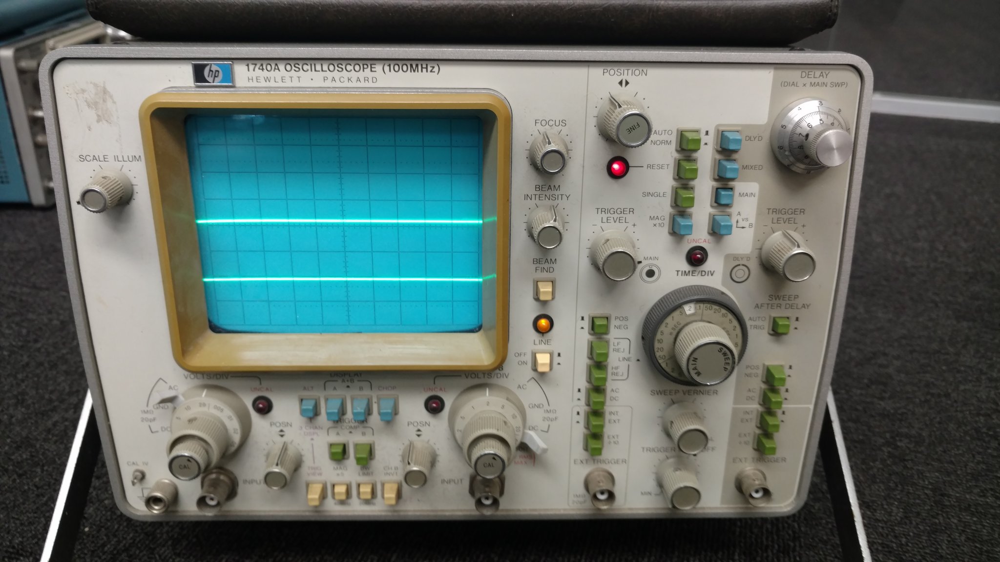 FREE: Sydney: HP analog scope - Page 1