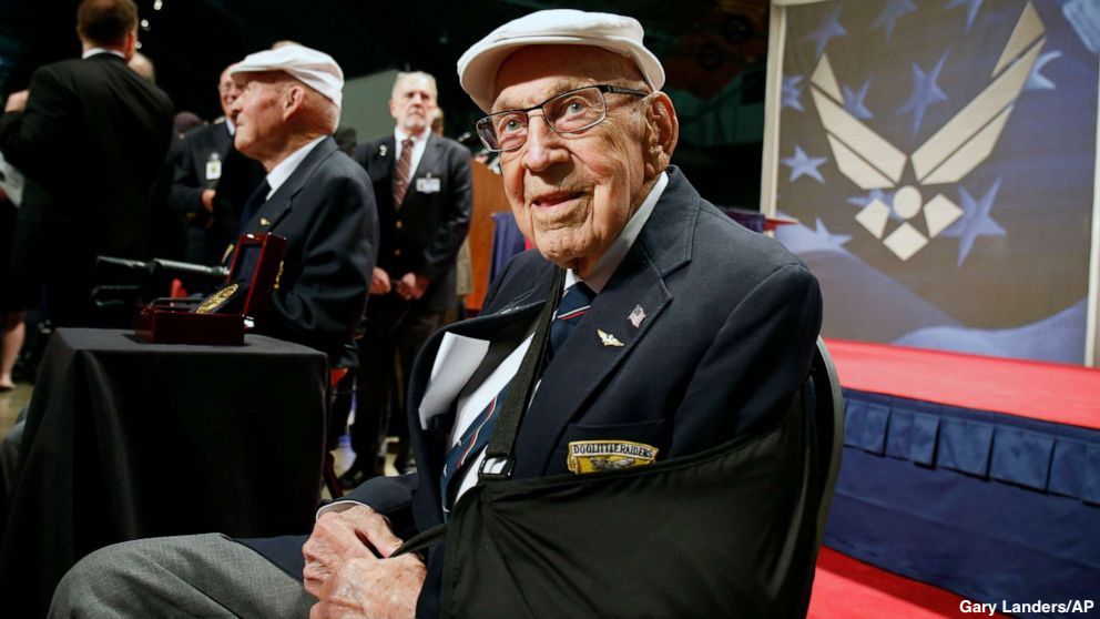 Retired Lt. Col. Richard E. Cole, the last surviving Doolittle Raider ...