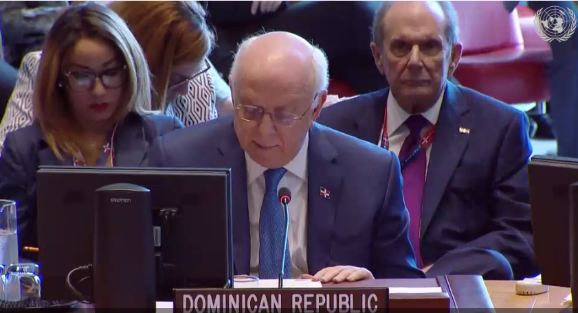 La beba galván felicita a #angelinajolie por separarse de #bradpitt # ...