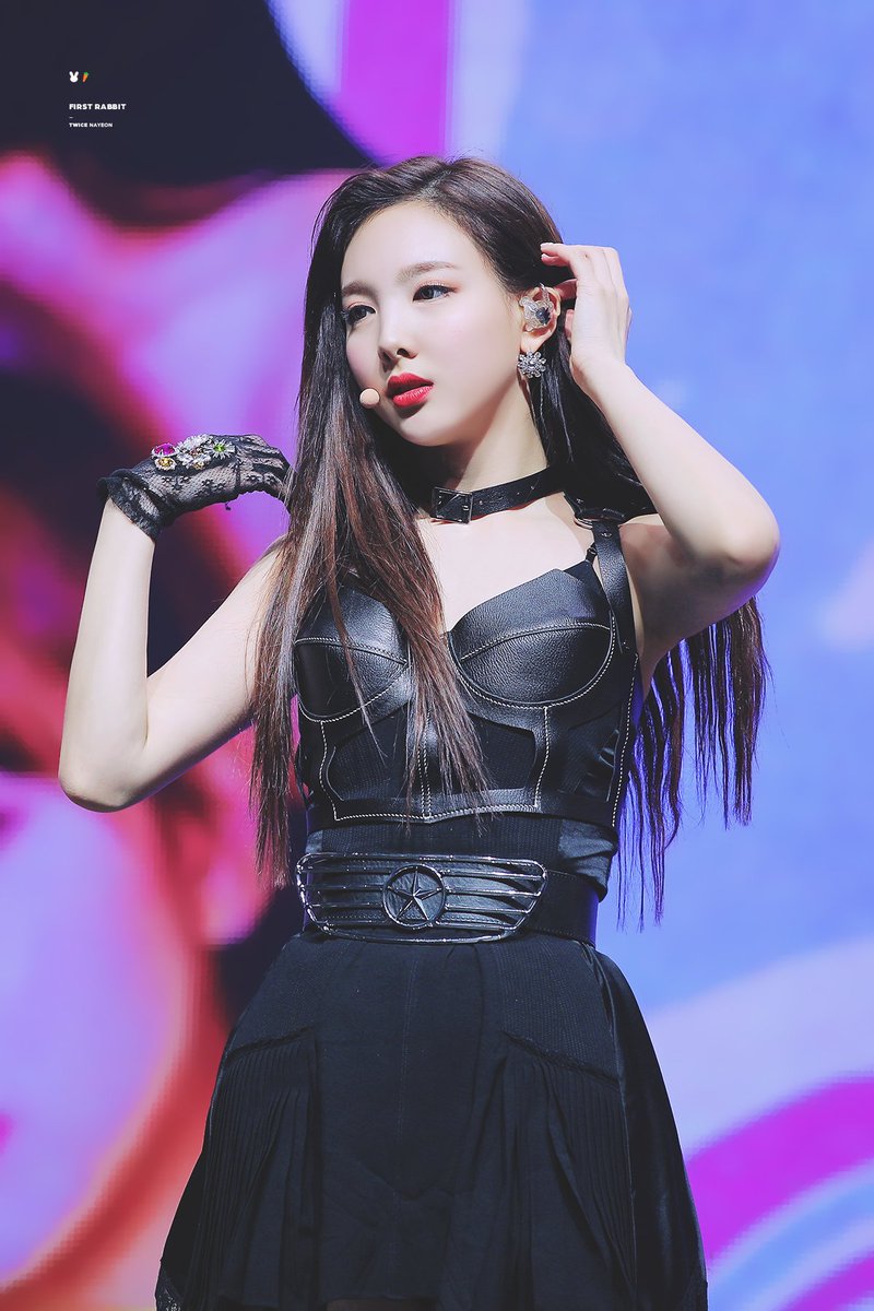 first rabbit🐰💕 on Twitter: "190422 FANCY 쇼케이스 나연이 4p🐰💕 I FANCY YOU #TWICE #nayeon #트와이스 #나연 #ナヨン ...