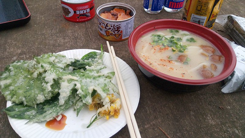 東京都 陣馬山(855m)、景信山(727m)、城山、高尾山(599m) / Twitter