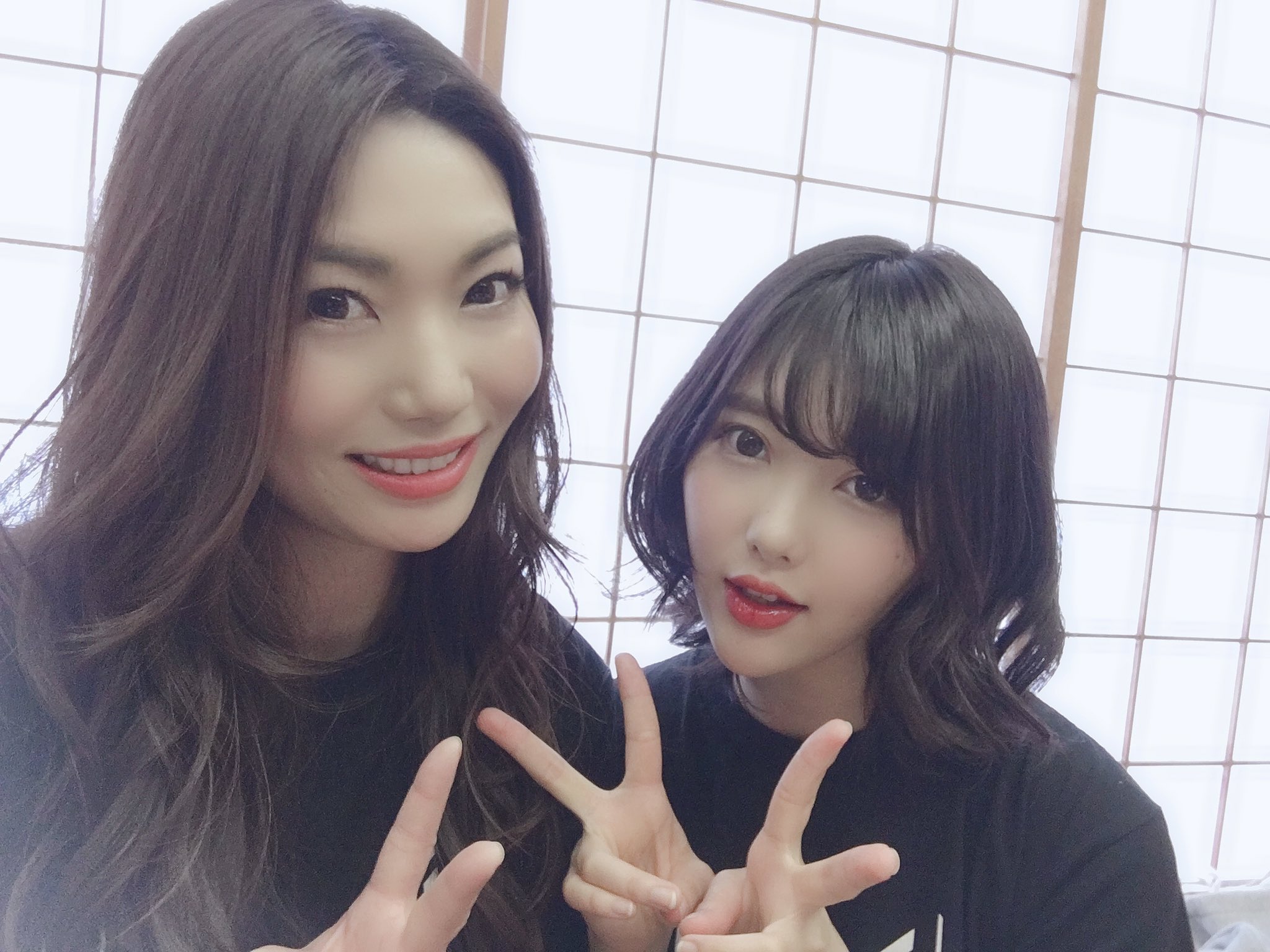 RAYCHELL on Twitter: "今夜はラジオ放送日！！📻 FM NACK5 ラジアナ 水曜日 レギュラーコーナー "R WORLD RADIO" 25時40分〜 今夜も樺音先生の ...