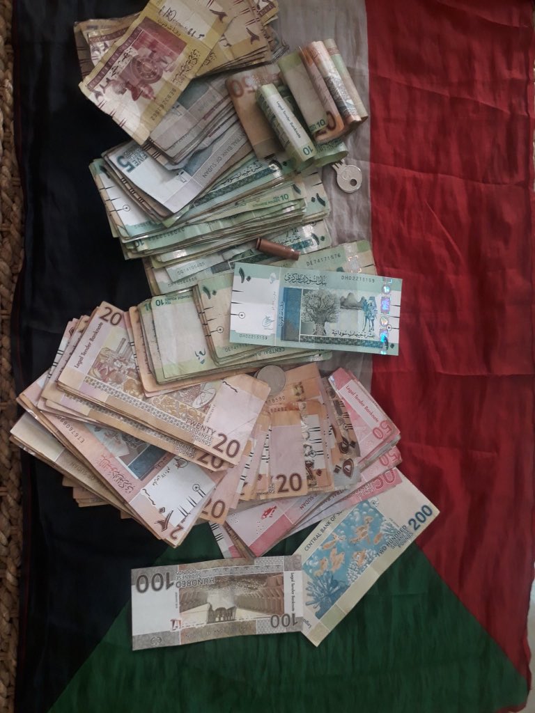 The below thread is a post written by Opheera McDoom @Opheera she is ...