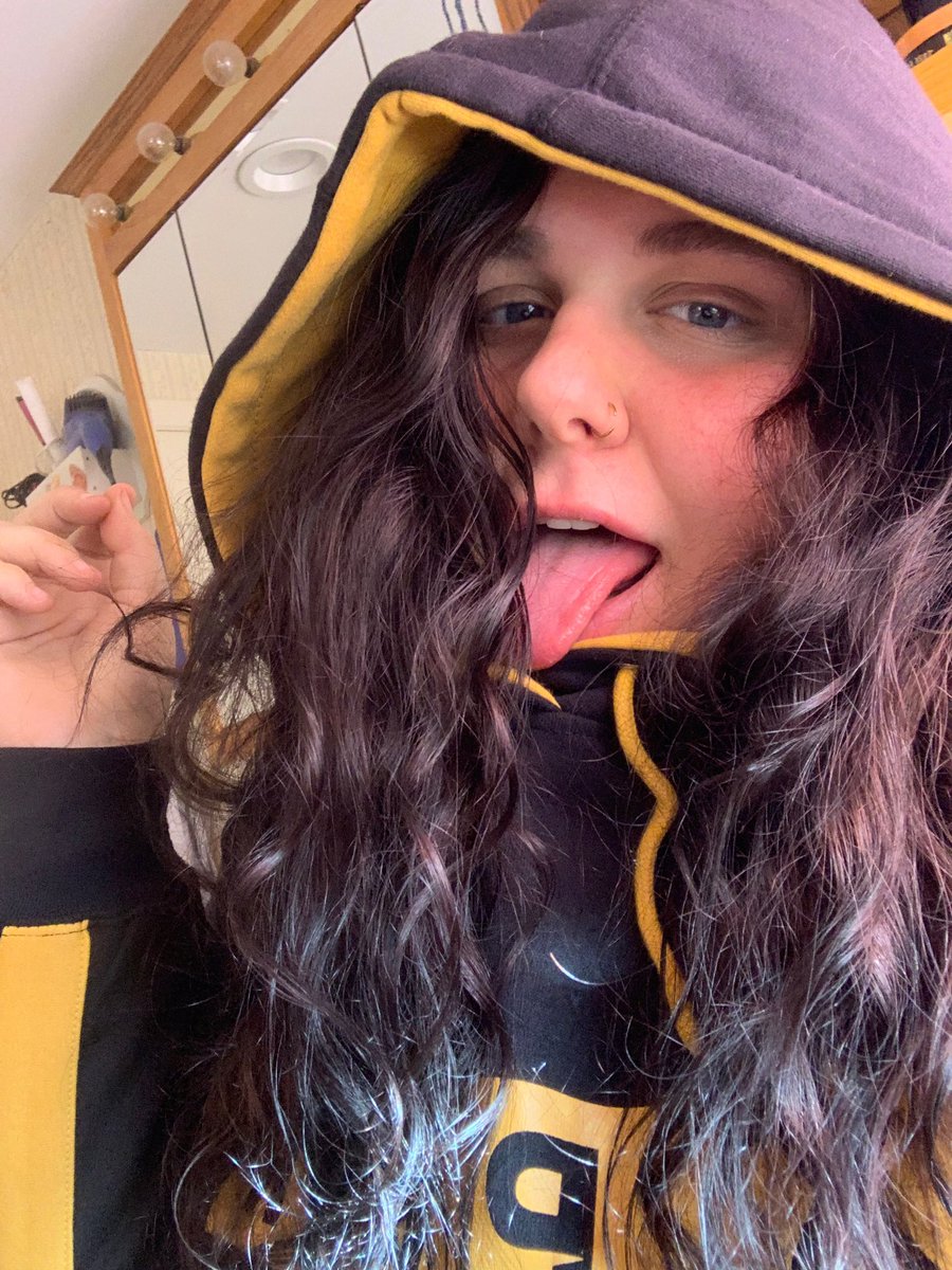 Jennifer Sam's Instagram, Twitter & Facebook on IDCrawl